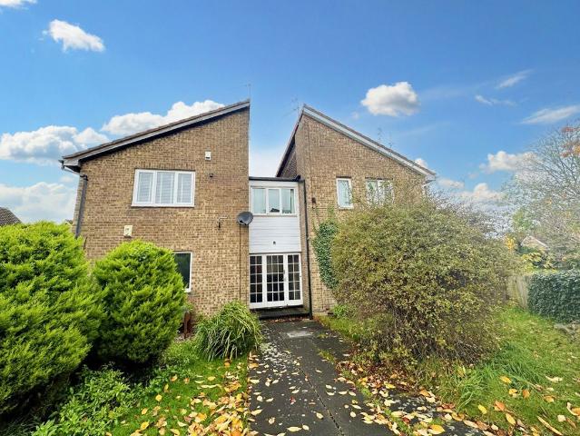 Apartment at Whalton Close, Gateshead