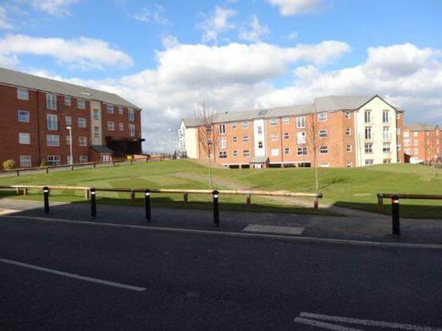 Apartment at Wharf Lane, Metropolitan Borough of Solihull