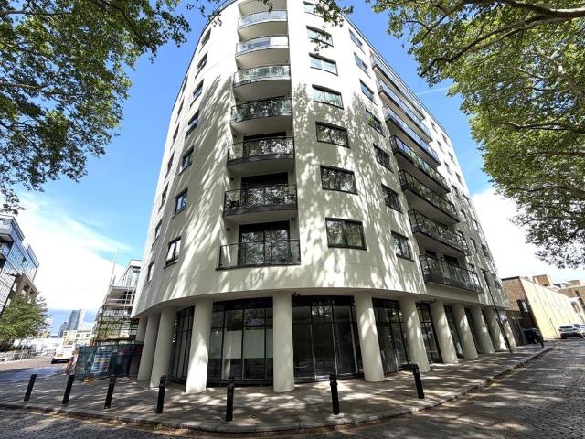 Apartment at Wharf Street, Greater London