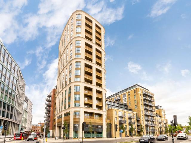 Apartment at Wheatfield Way, Greater London