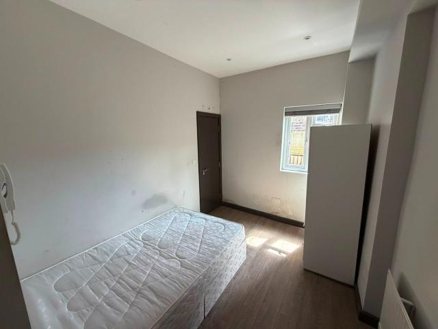 Apartment at Wheathill Road, Greater London