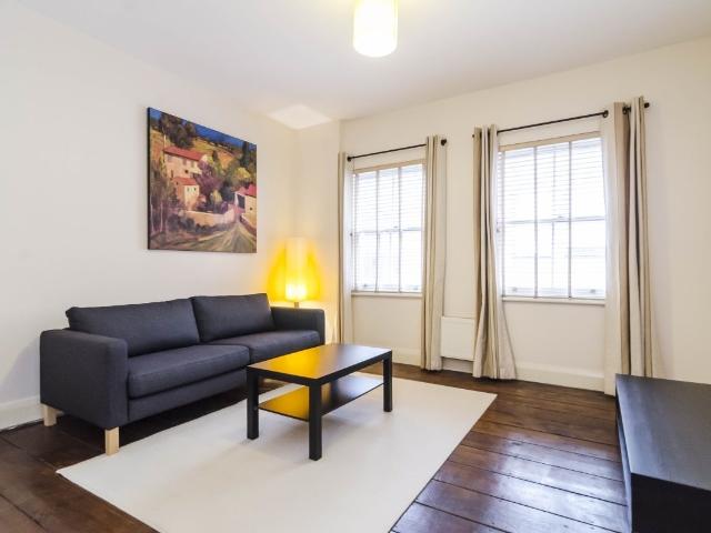 Apartment at Wheler Street, Greater London