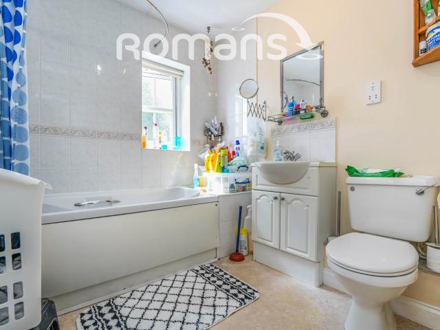 Apartment at White Eagle Road, Blunsdon St Andrew