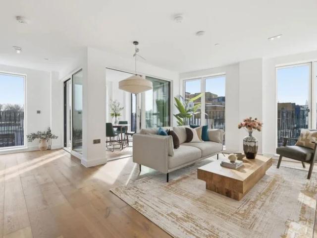 Apartment at White Horse Road, Greater London