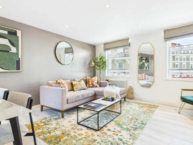 Apartment at White Hart Yard, Greater London