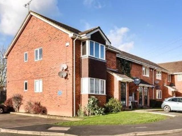 Apartment at White Heaven, Slough