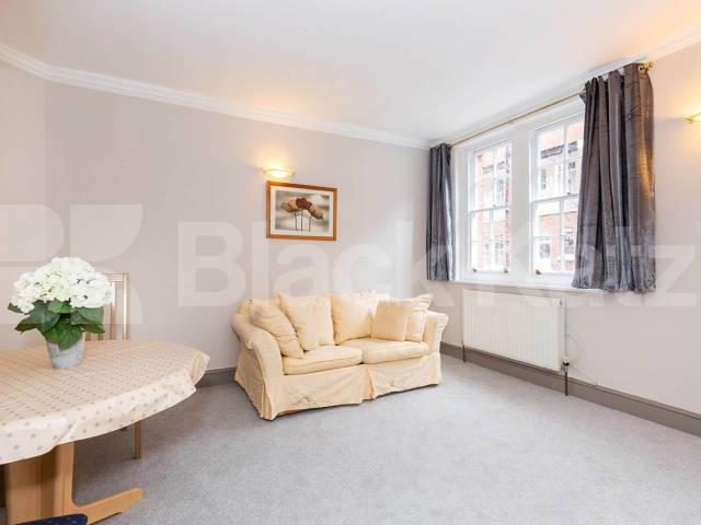 Apartment at White Lion Street, Greater London