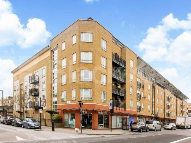 Apartment at White Lion Street, Greater London