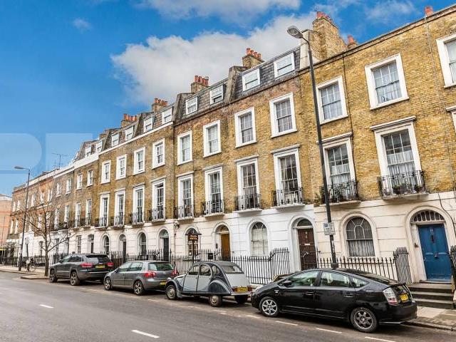Apartment at White Lion Street, Greater London