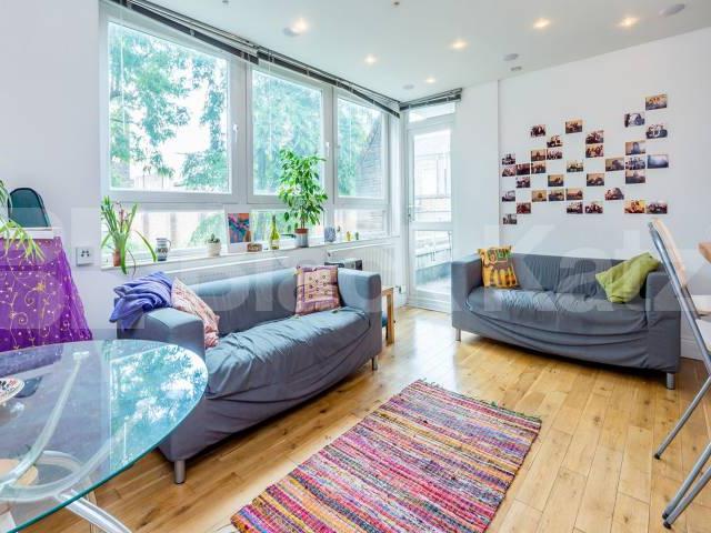 Apartment at White Lion Street, Greater London