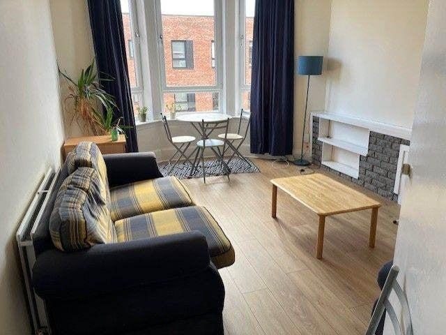 Apartment at White Street, Glasgow