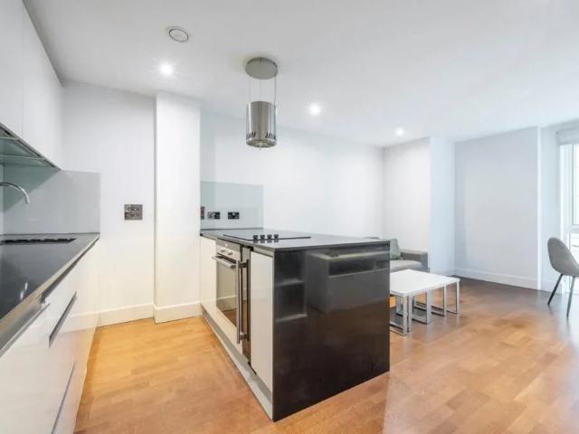 Apartment at Whitechapel High Street, Greater London