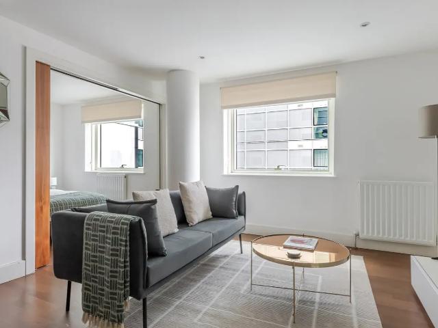 Apartment at Whitechapel High Street, Greater London