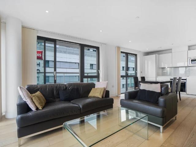 Apartment at Whitechapel High Street, Greater London
