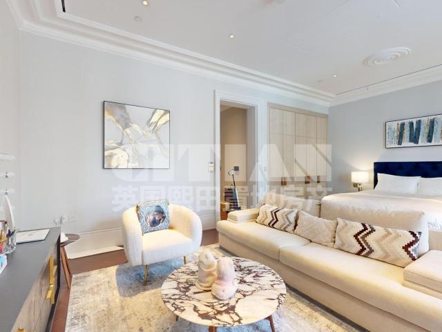 Apartment at Whitehall, City of Westminster