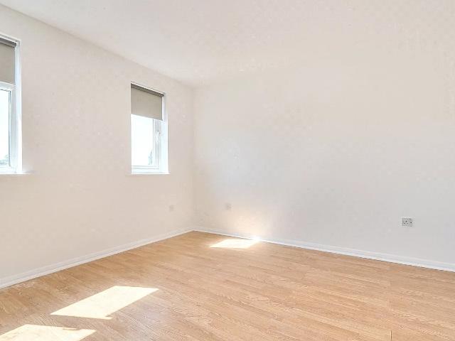 Apartment at Whitehead Close, Greater London