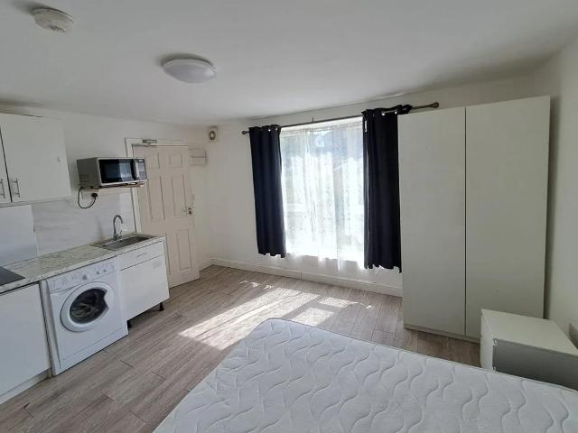 Apartment at Whitehills Road, Epping Forest