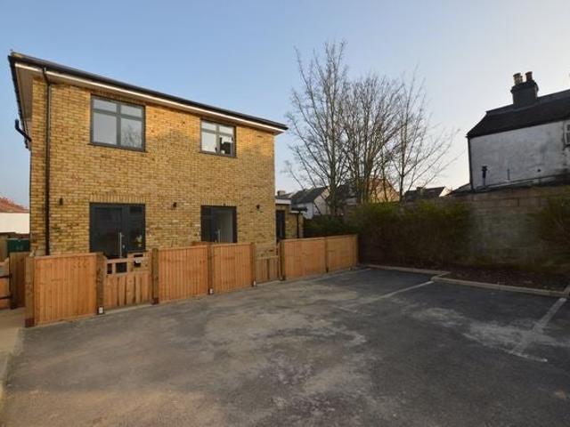 Apartment at Whitehorse Road, Greater London