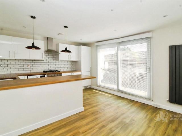 Apartment at Whitehorse Road, Greater London