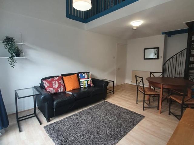 Apartment at Whites Grounds, Greater London
