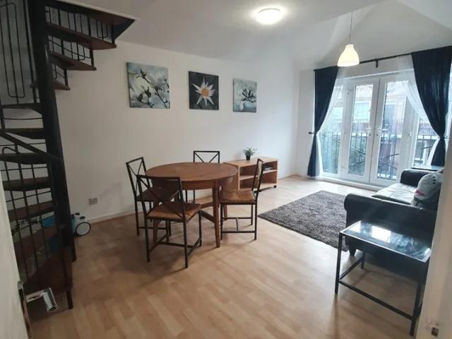 Apartment at Whites Grounds, Greater London