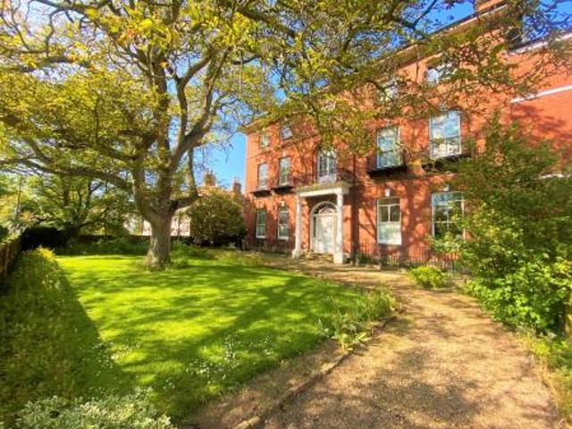 Apartment at Witham Bank East, Boston
