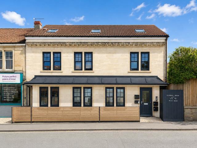 Apartment at Wick Road, Bristol