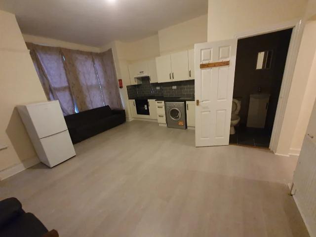 Apartment at Wightman Road, Greater London