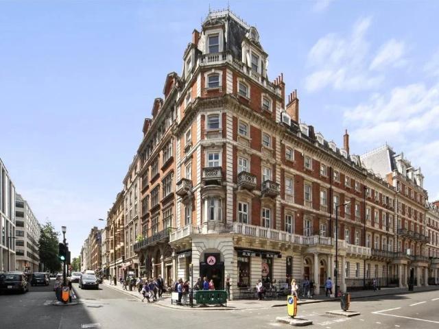 Apartment at Wigmore Street, City of Westminster