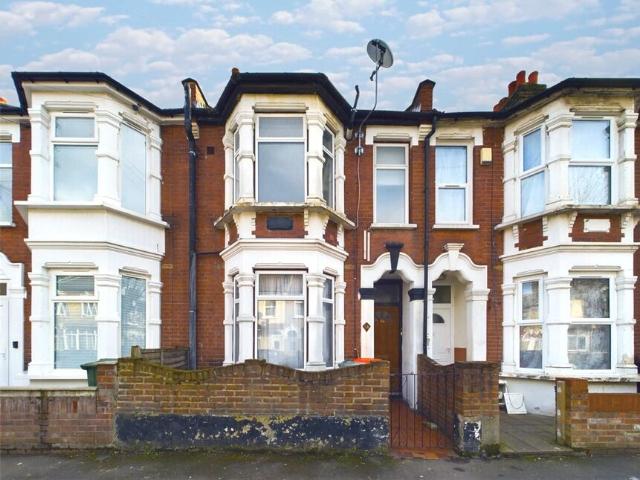 Apartment at Wigston Road, Greater London
