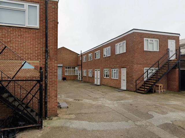 Apartment at Wigton Gardens, Greater London