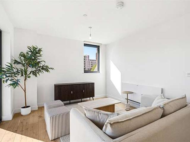 Apartment at Wilcox Road, Greater London
