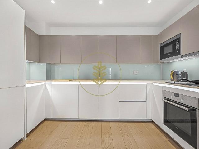 Apartment at Wilkinson Close, Greater London