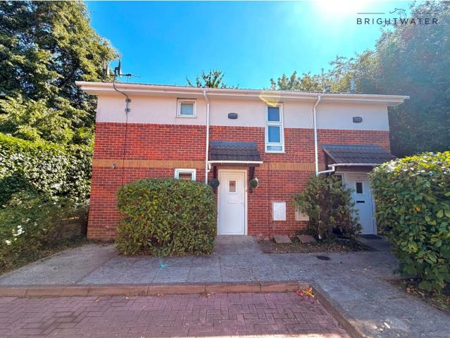 Apartment at Willow Drive, New Forest