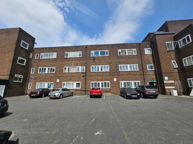 Apartment at Willow Lane, Greater London
