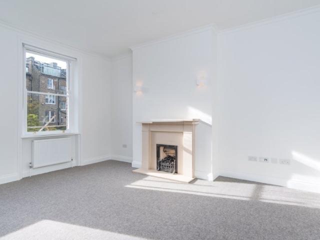 Apartment at Willow Road, Greater London