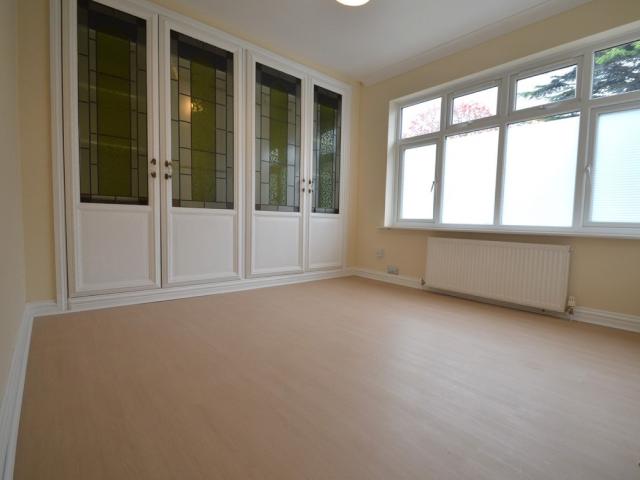 Apartment at Willowbrook Road, Borough of Spelthorne