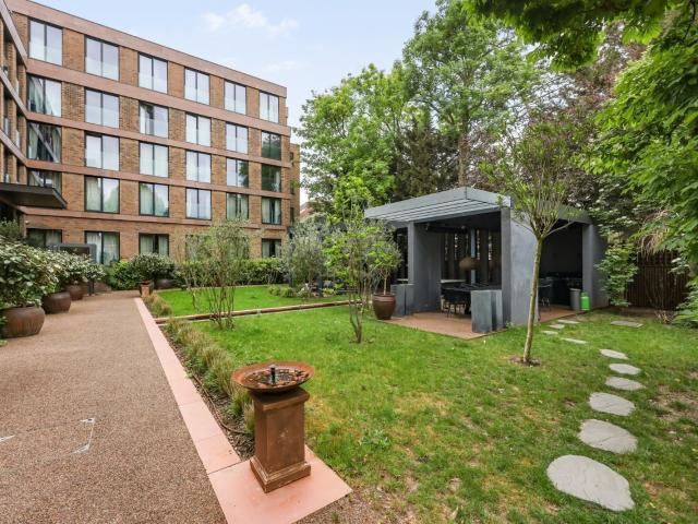 Apartment at Willesden Lane, Greater London