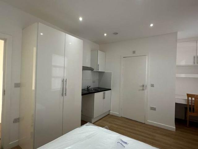Apartment at Willesden Lane, Greater London