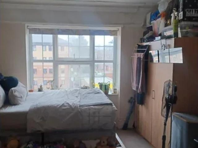 Apartment at Willesden Lane, Greater London