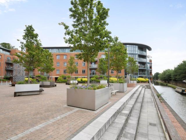 Apartment at William Lucy Way, Oxford