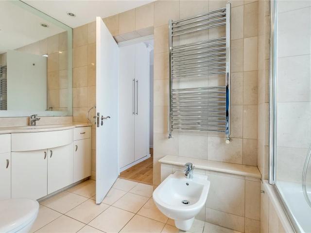 Apartment at William Mews, City of Westminster