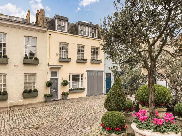 House at Wilton Row, City of Westminster