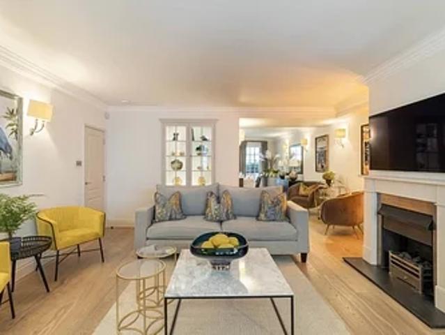 Apartment at Wilton Row, City of Westminster
