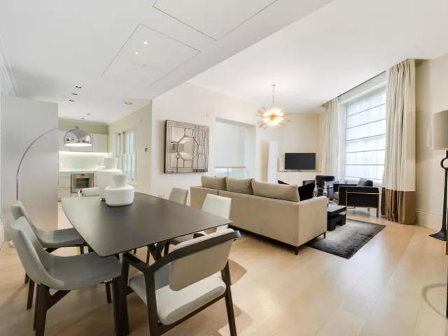 Apartment at Wilton Row, City of Westminster