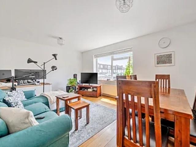 Apartment at Wimbledon Park Road, Greater London