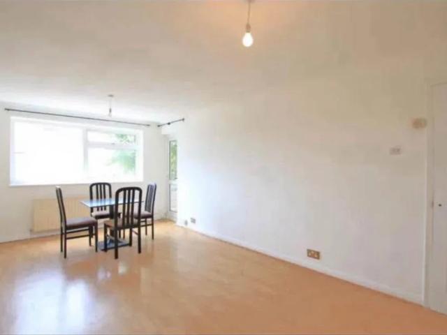 Apartment at Winchester Avenue, Greater London