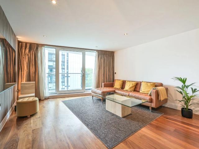 Apartment at Winchester Mews, Greater London
