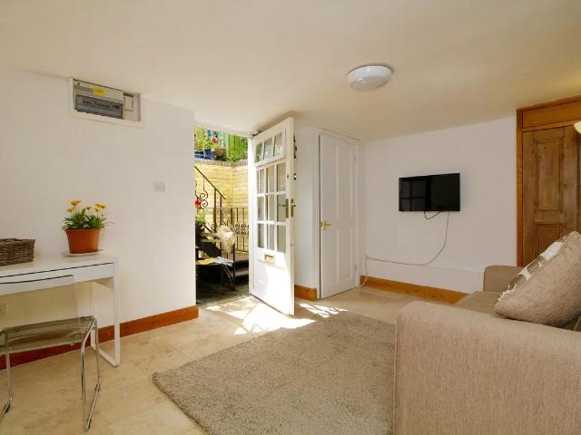 Apartment at Winchester Road, Oxford