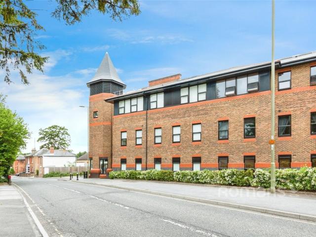 Apartment at Winchester Road, Basingstoke and Deane